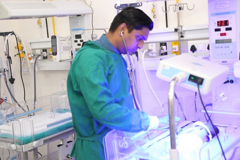 NICU (Neonatal Intensive Care Unit) - Arihant hospitals